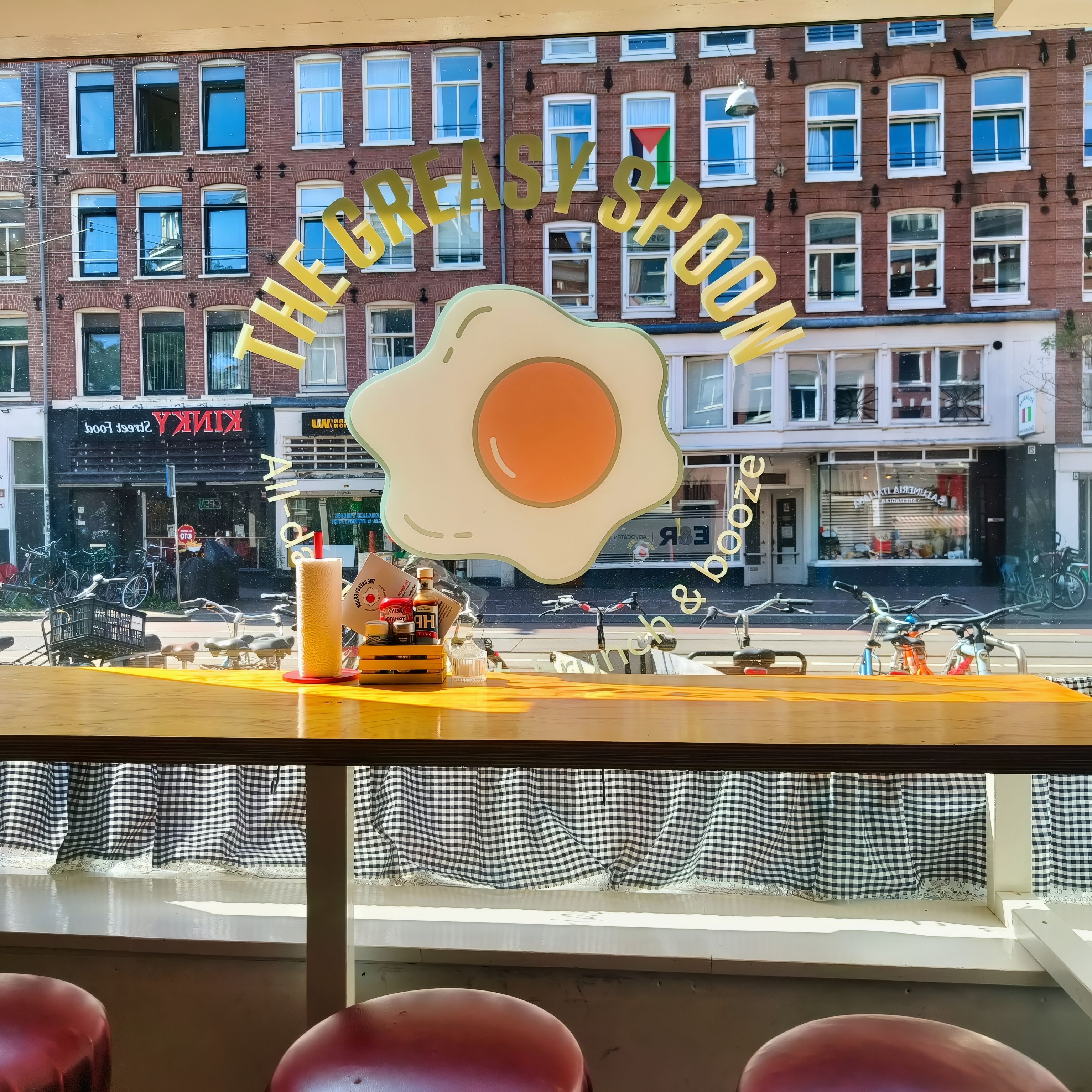 British fry-up bliss at the Greasy Spoon – Eat Drink Amsterdam